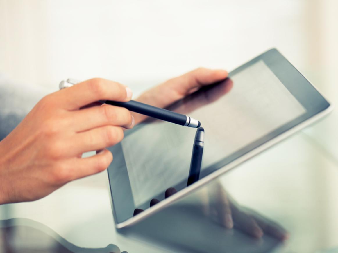 Guide To The Importance Of Touch Screen Solution - Nni Data Base